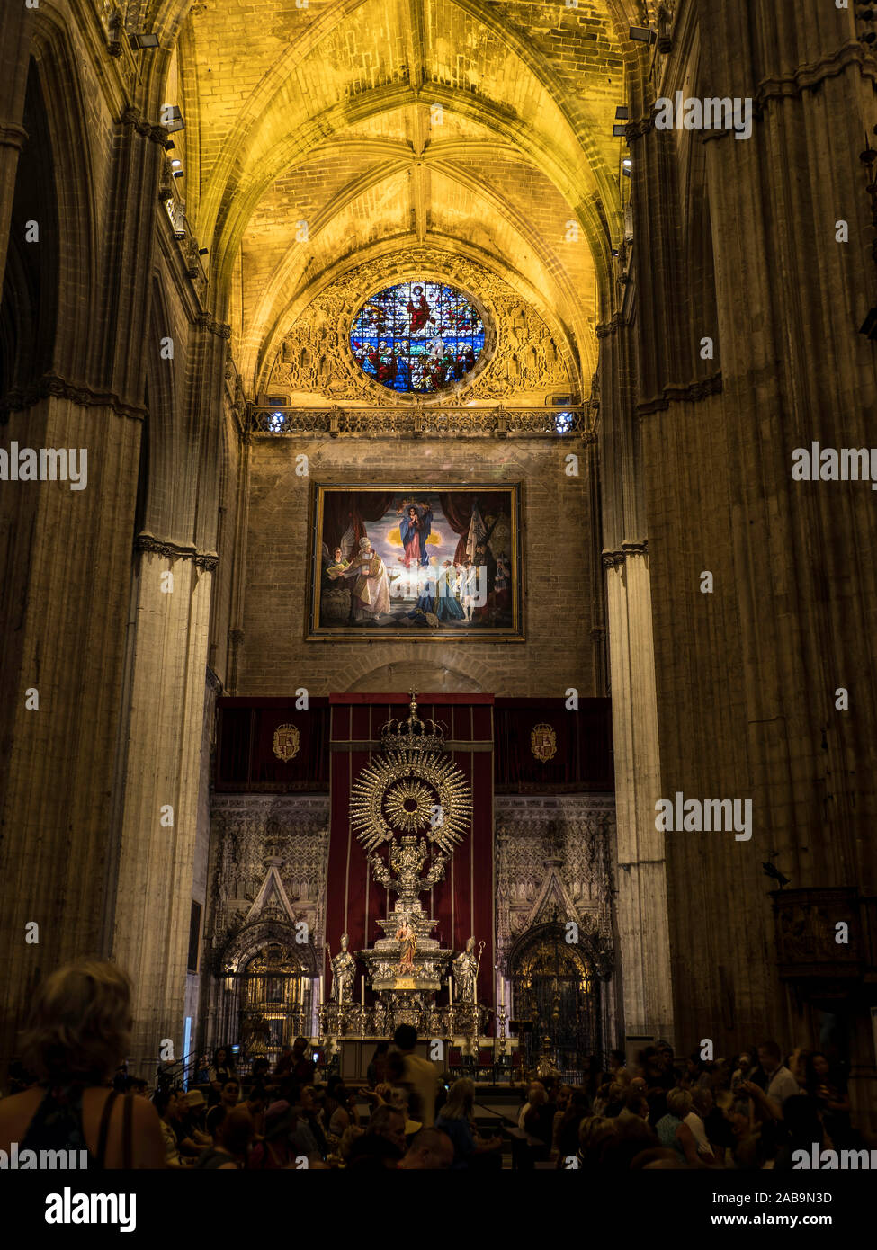 Seville cathedral altar hi-res stock photography and images - Alamy