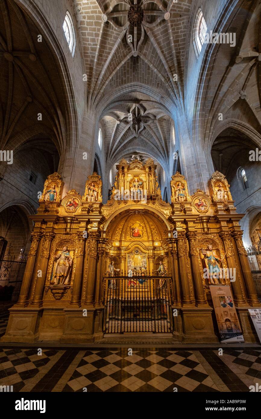 Retablo de los Reyes, estilo rococó, elaborado por Manuel Adán y Julián ...