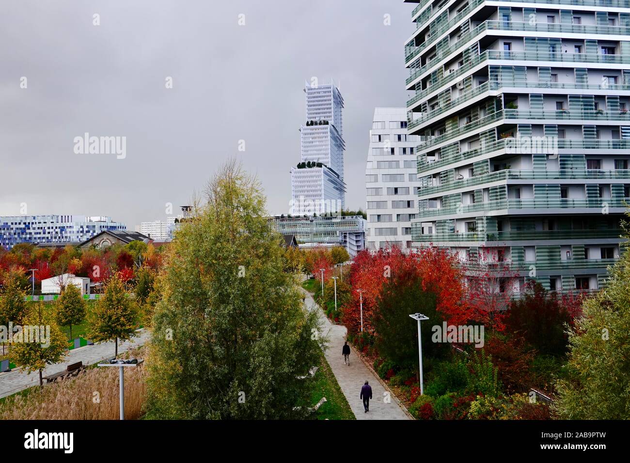 Looking across the Park Martin Luther King towards the new Tribunal ...
