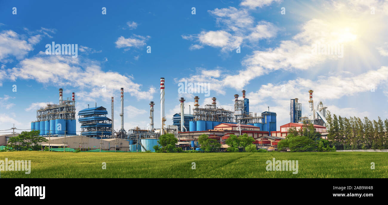 Carbon Black, Coal power plant factory with chimney Stock Photo - Alamy