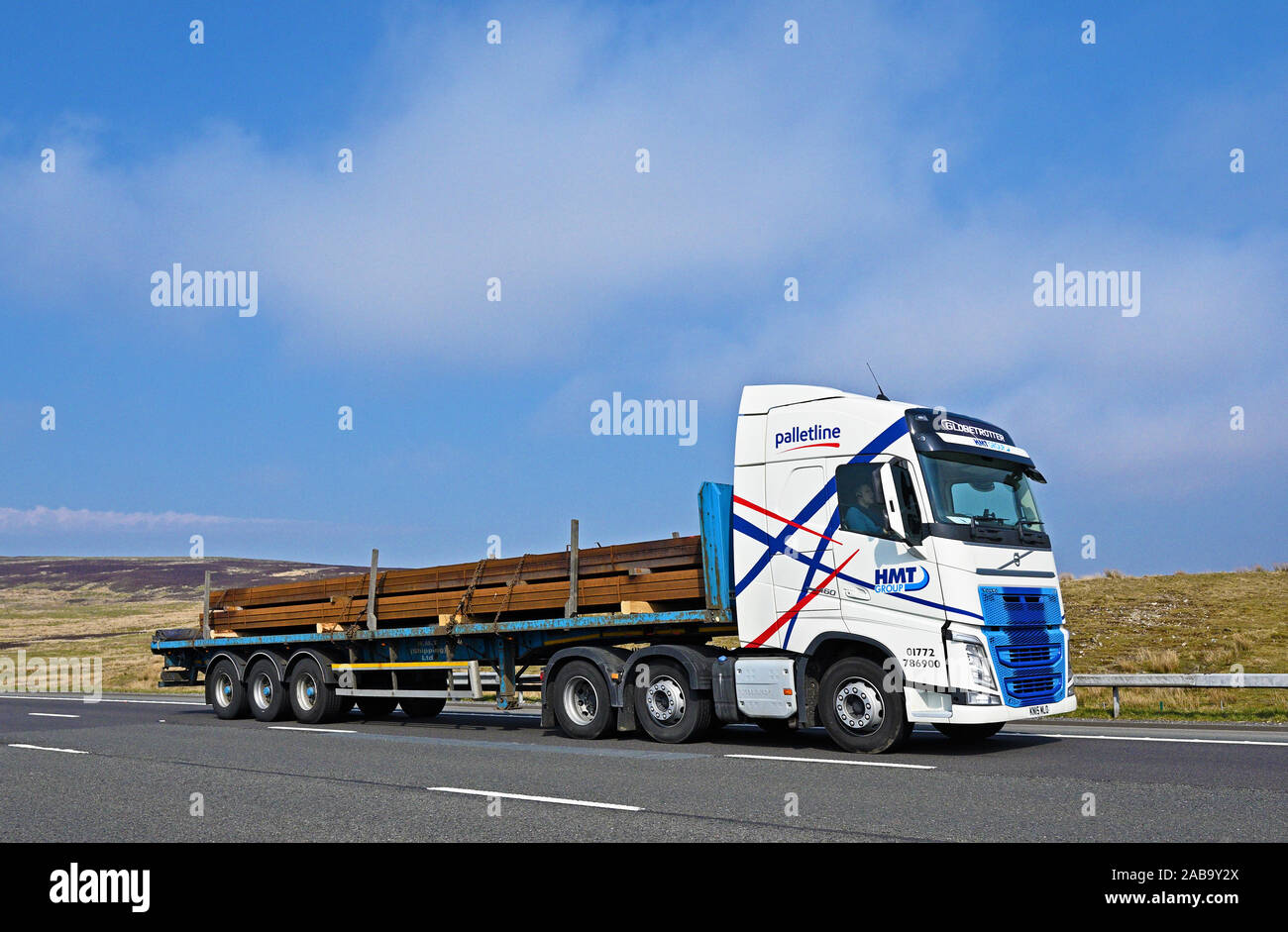 Palletline distribution hi-res stock photography and images - Alamy