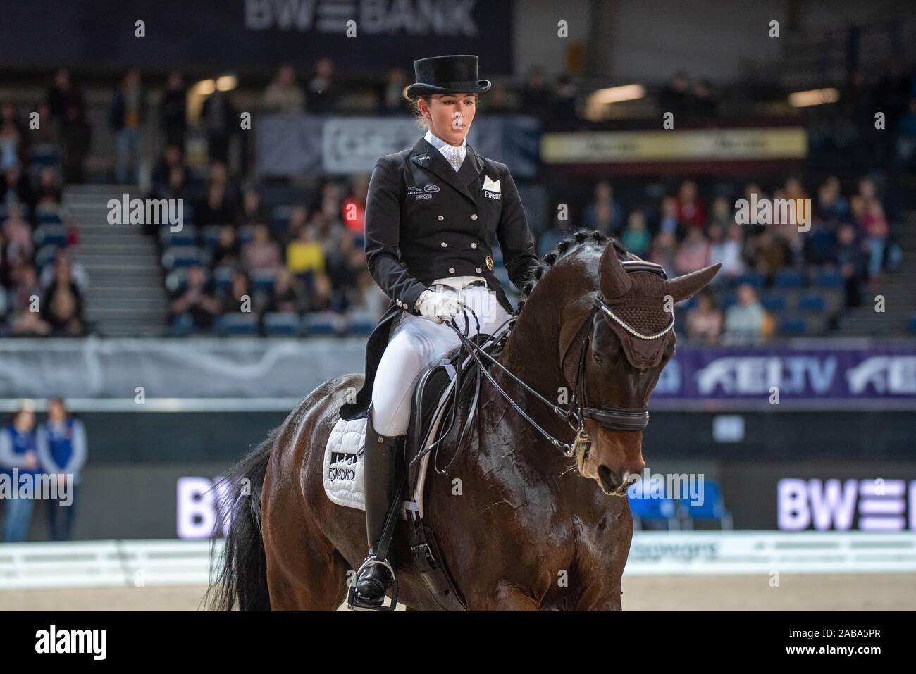 STUTTGART, GERMANY - NOVEMBER 17: Lisa Müller (GER) auf Gut Wettlkam`s ...