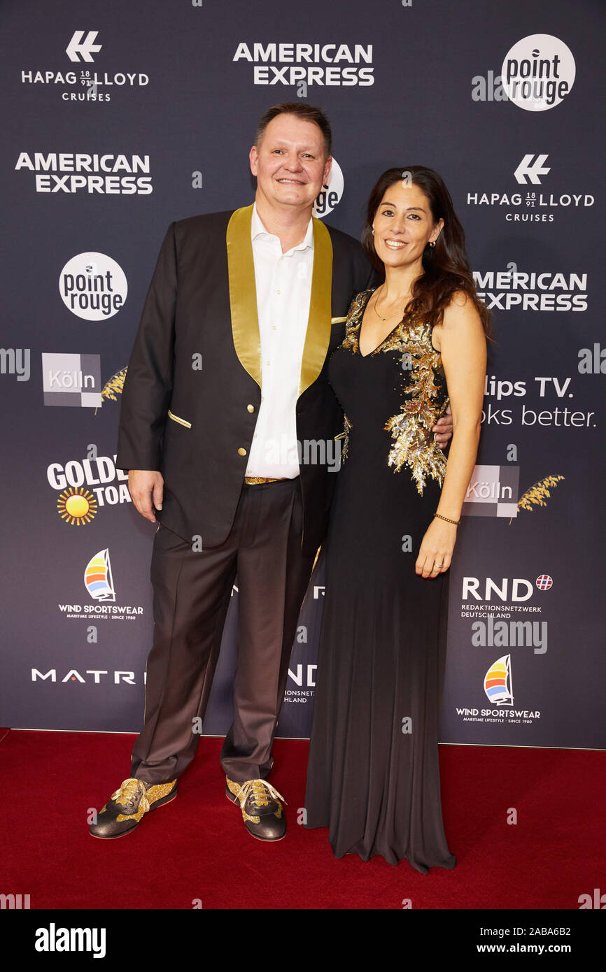 Hamburg, Germany. 25th Nov, 2019. Sören Bauer, organizer, and his wife ...