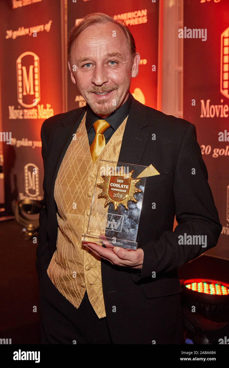 Hamburg, Germany. 25th Nov, 2019. Alexander Held, actress and winner of ...