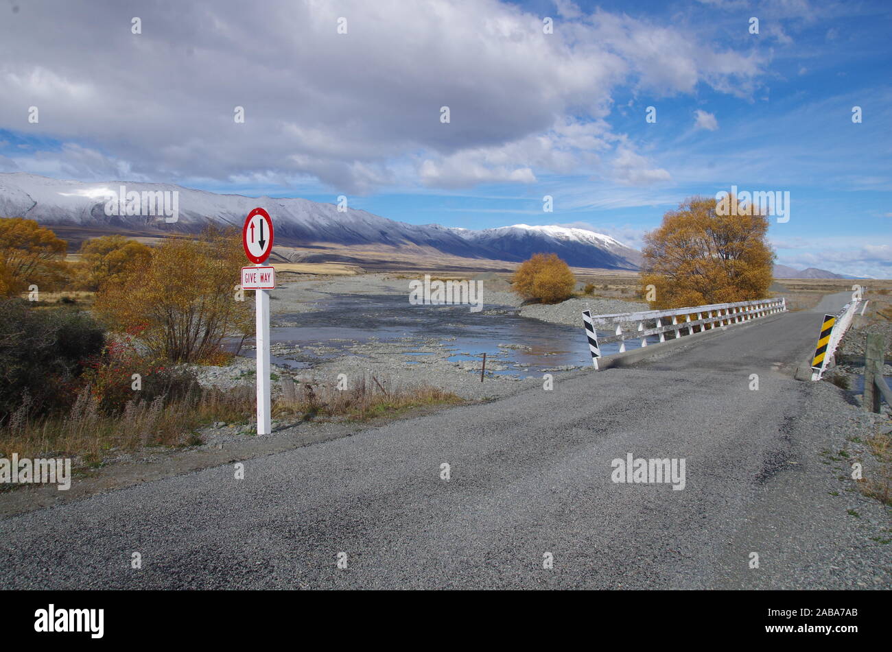 Te Araroa Trail. Two Thumb Track. Te Kahui Kaupeka Conservation Park ...