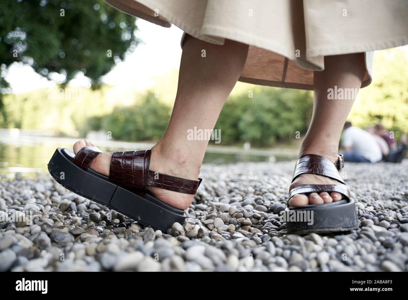 Wearing only one shoe hi-res stock photography and images - Alamy