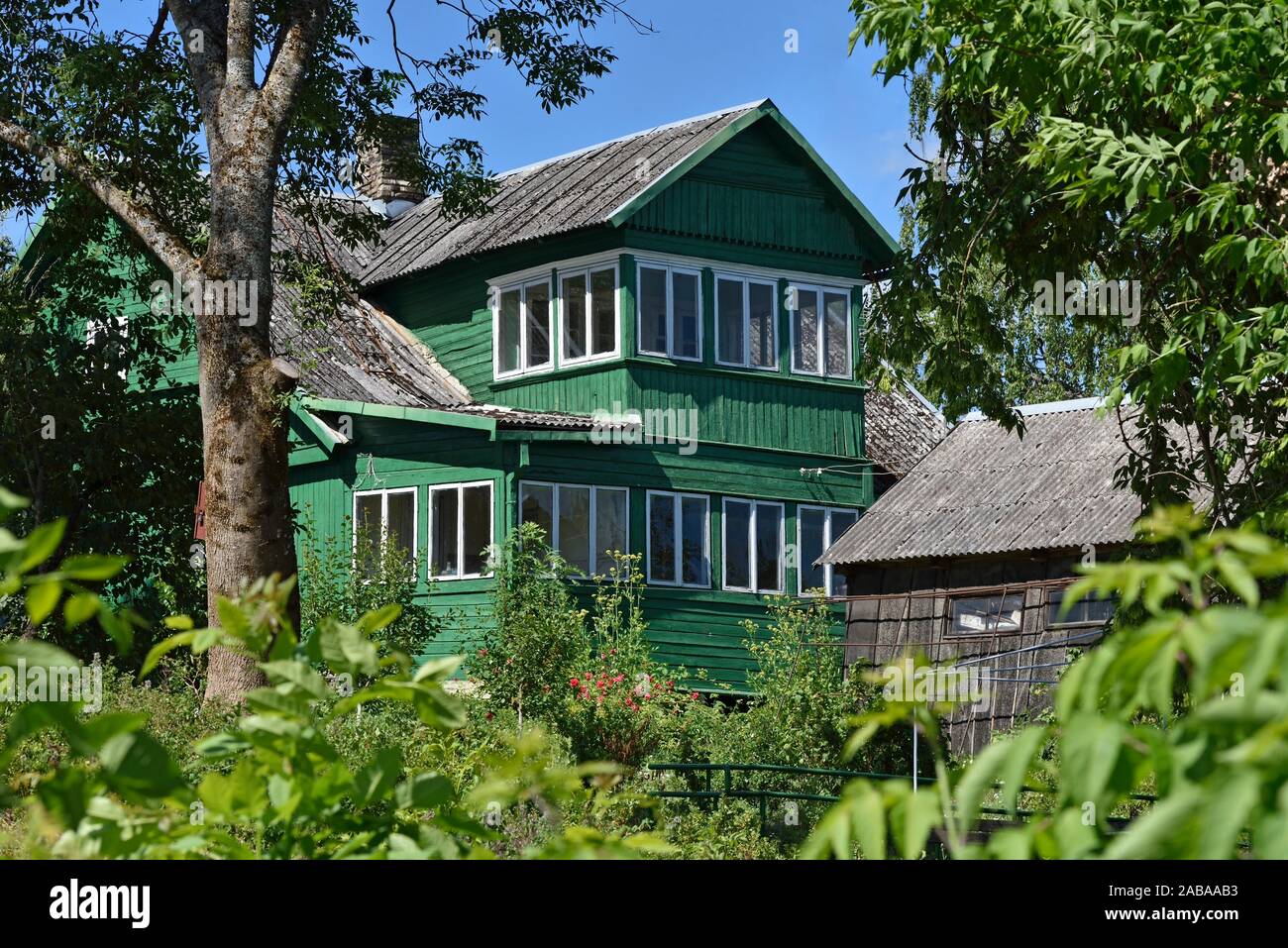 Maisons traditionnelles en bois hi-res stock photography and images - Alamy