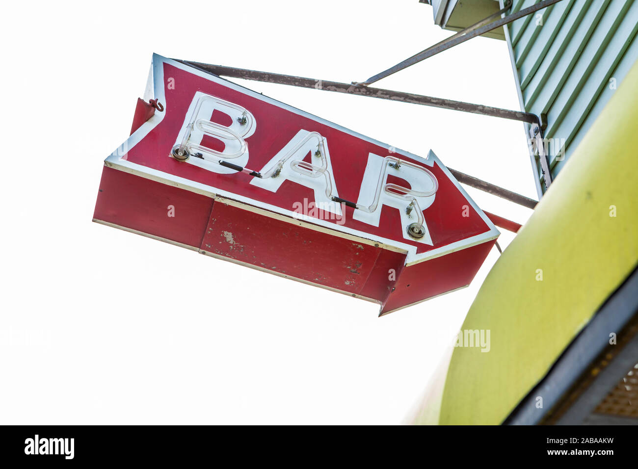 Nostalgic neon signs hi-res stock photography and images - Alamy