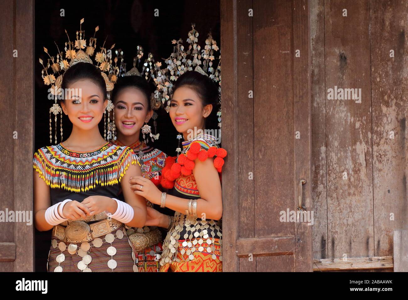 Iban woman hi-res stock photography and images - Alamy