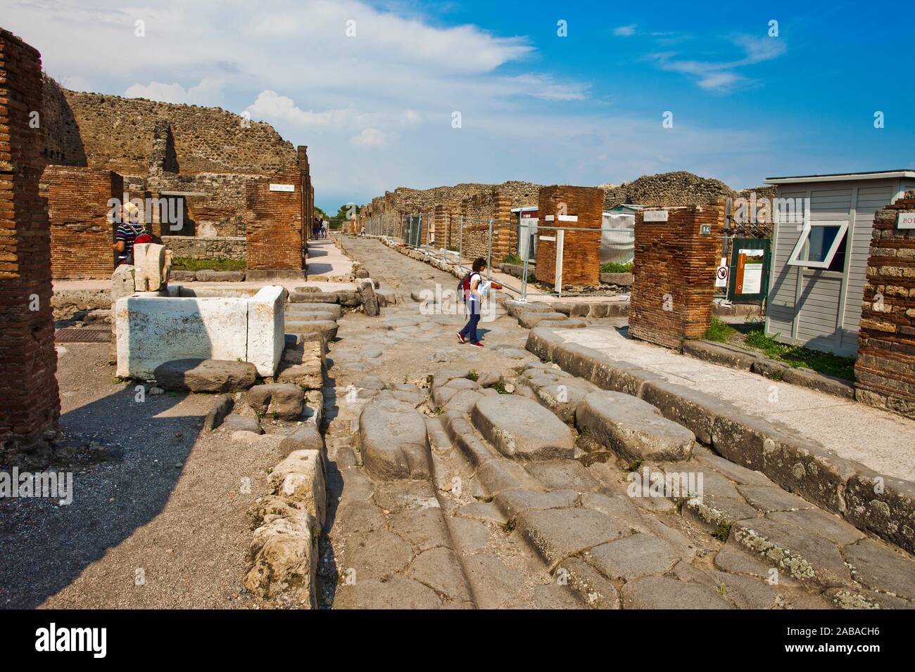 Roman carts hi-res stock photography and images - Alamy