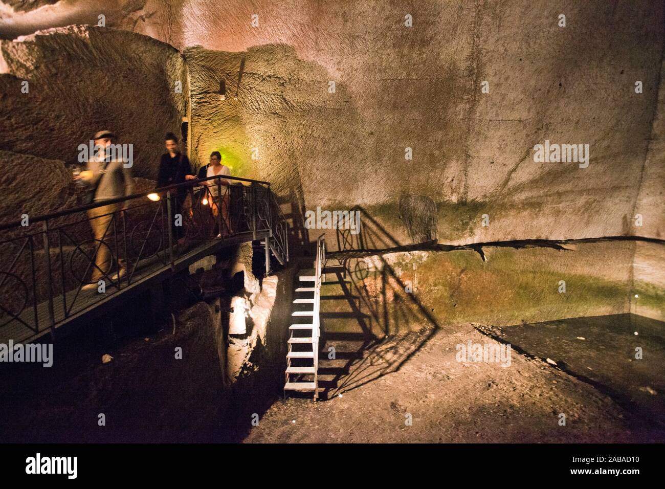 Napoli sotterranea naples hi-res stock photography and images - Alamy