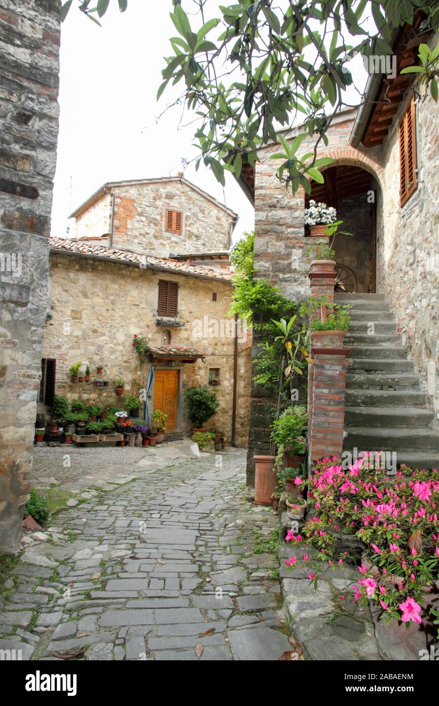 Greve in chianti square hi-res stock photography and images - Alamy