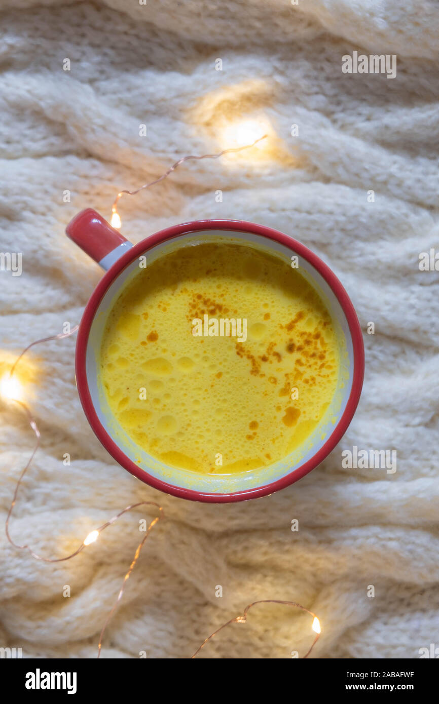 Golden milk hi-res stock photography and images - Alamy