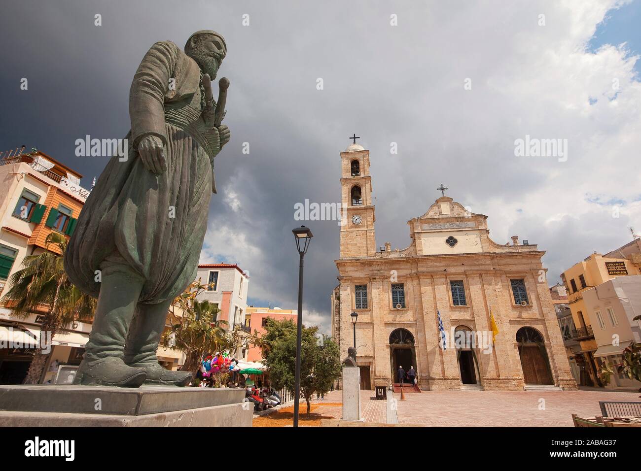 Center of chania hi-res stock photography and images - Alamy