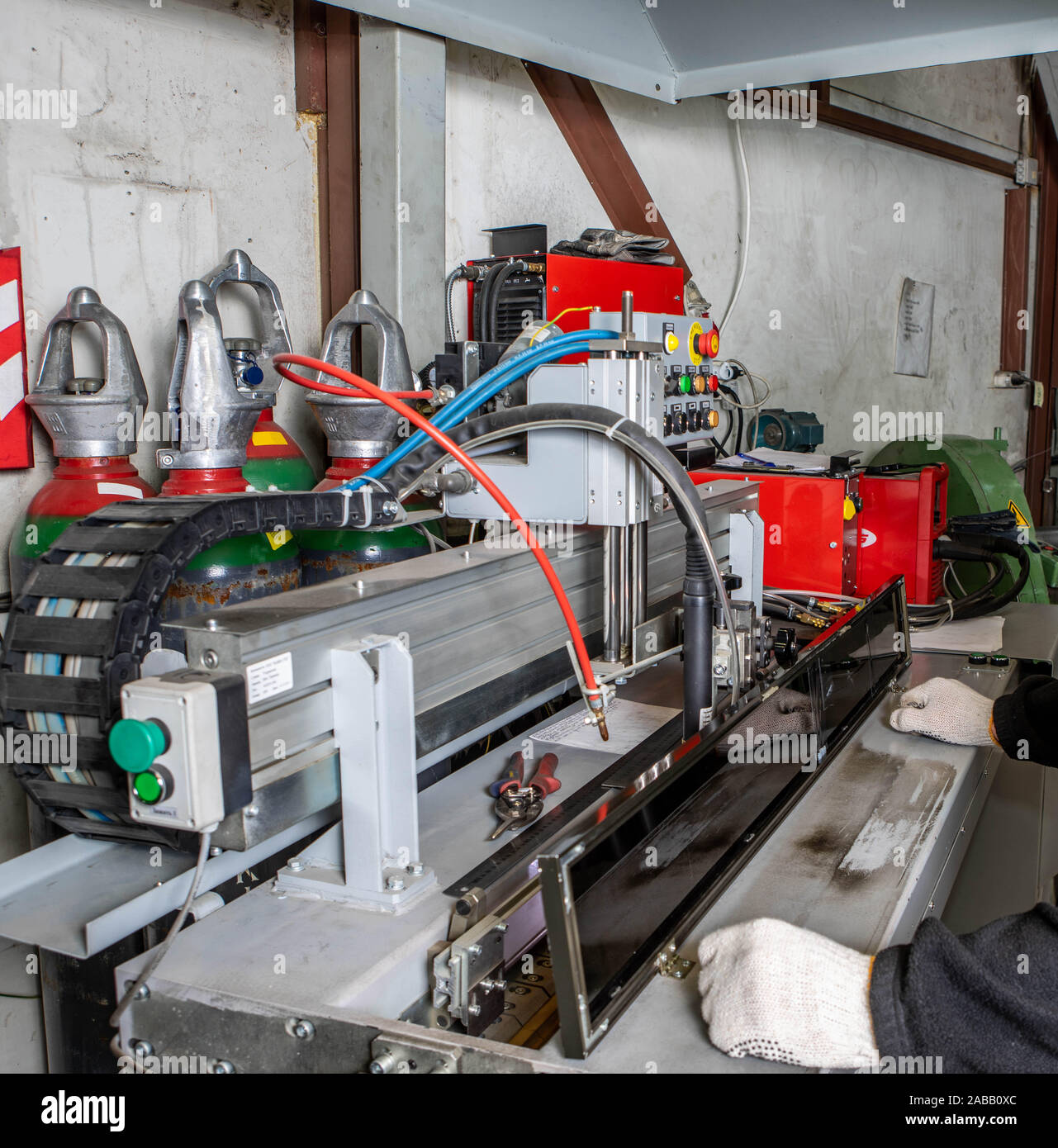 Equipment for welding metals in a protective inert gas environment ...