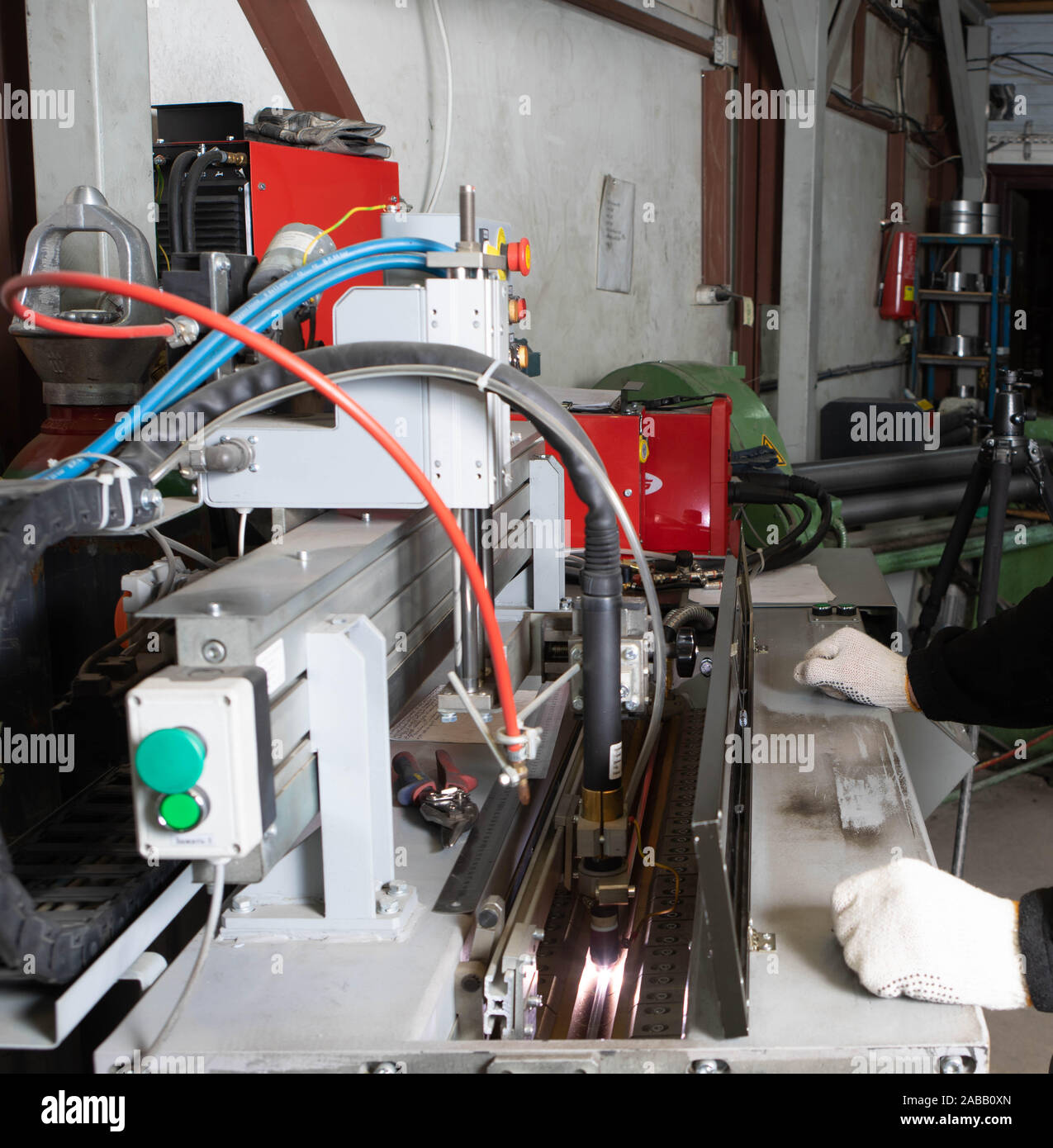 Inert shielding gas hi-res stock photography and images - Alamy