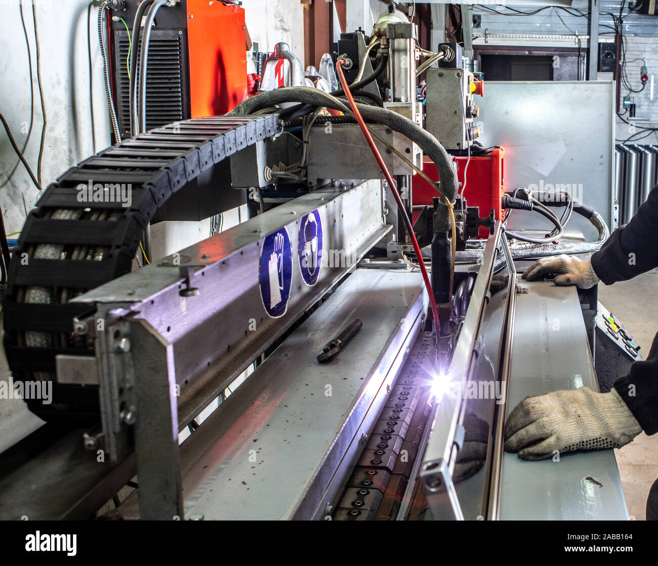 Overlap seam hi-res stock photography and images - Alamy