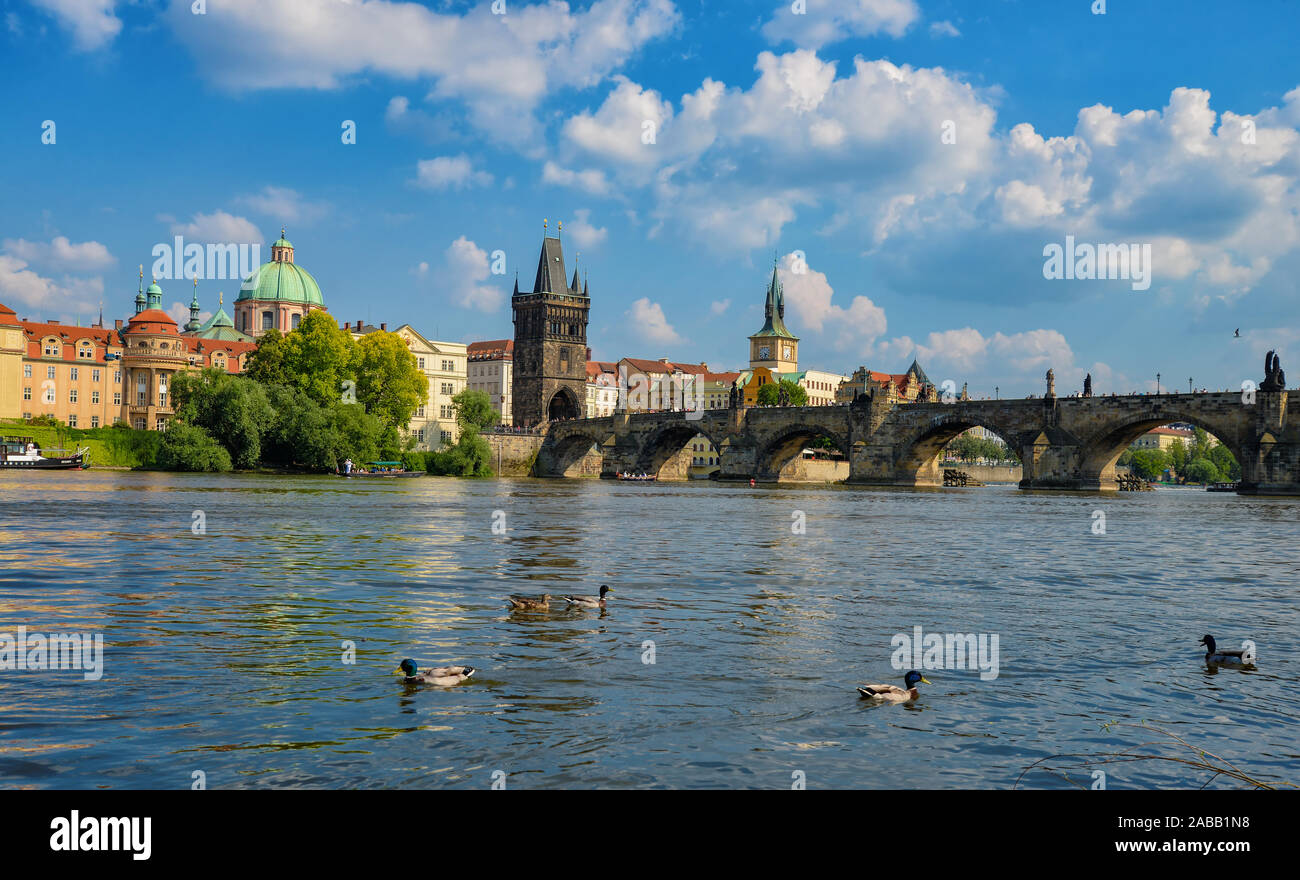 Prague castle czech republic charles bridge vltava river hi-res stock ...