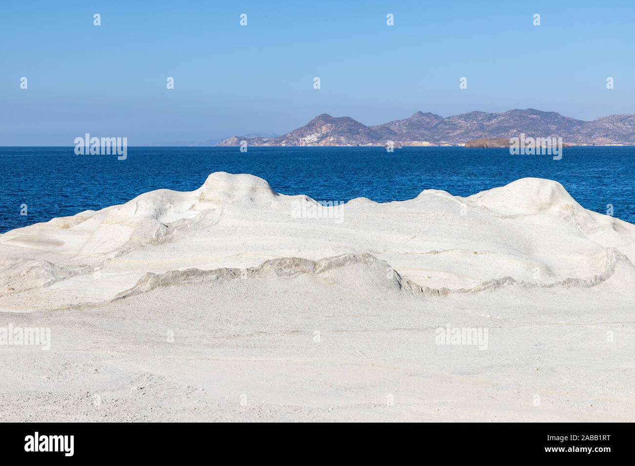 White rocks and sand in Sarakiniko beach, Milos, Greece Stock Photo - Alamy