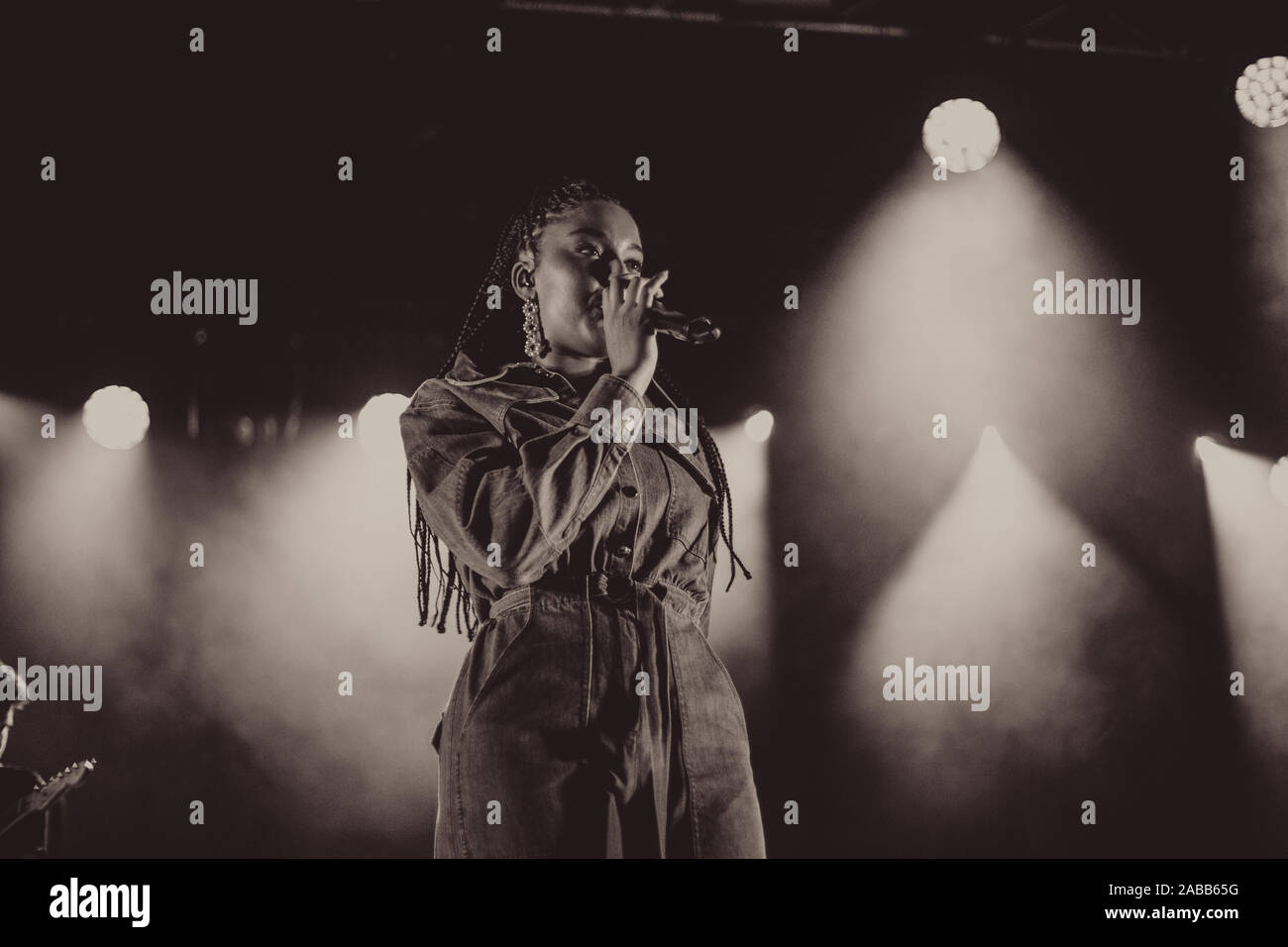 Singer grace carter hi-res stock photography and images - Alamy