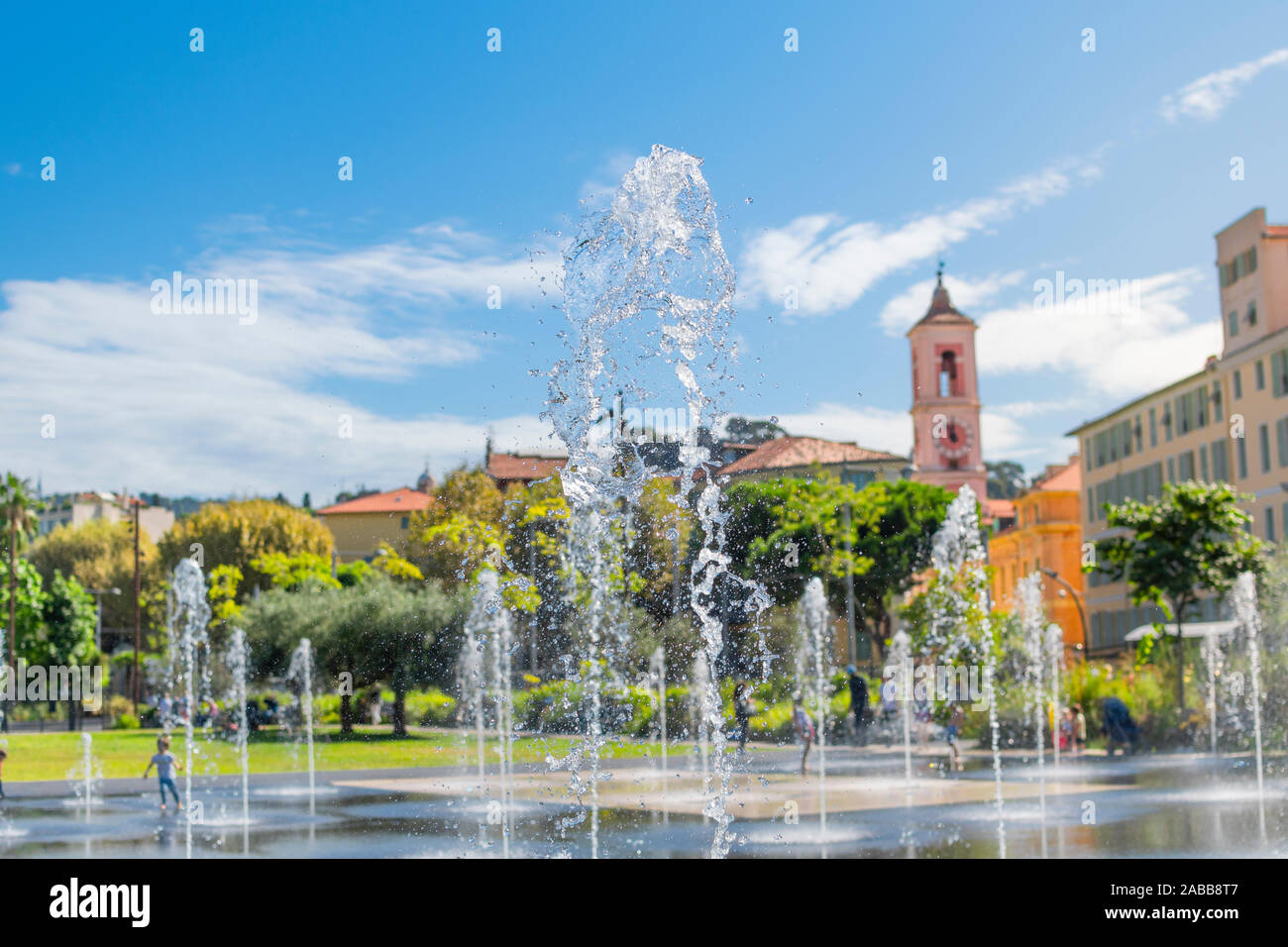 Stream water feature hi-res stock photography and images - Alamy