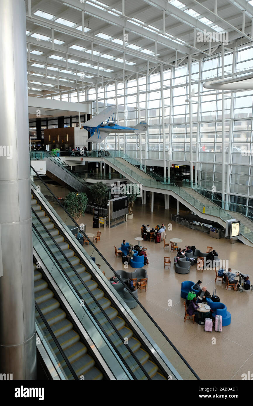 Sea tac main terminal hi-res stock photography and images - Alamy