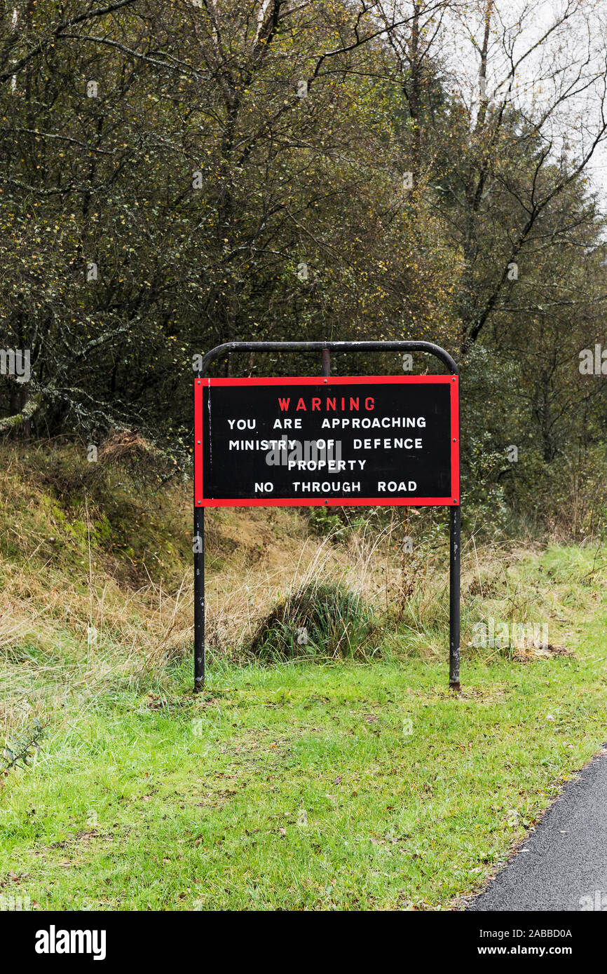 Ministry of Defence warning sign, Northumberland, UK Stock Photo - Alamy