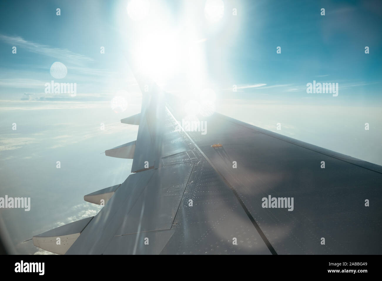 Aiplane wing hi-res stock photography and images - Alamy