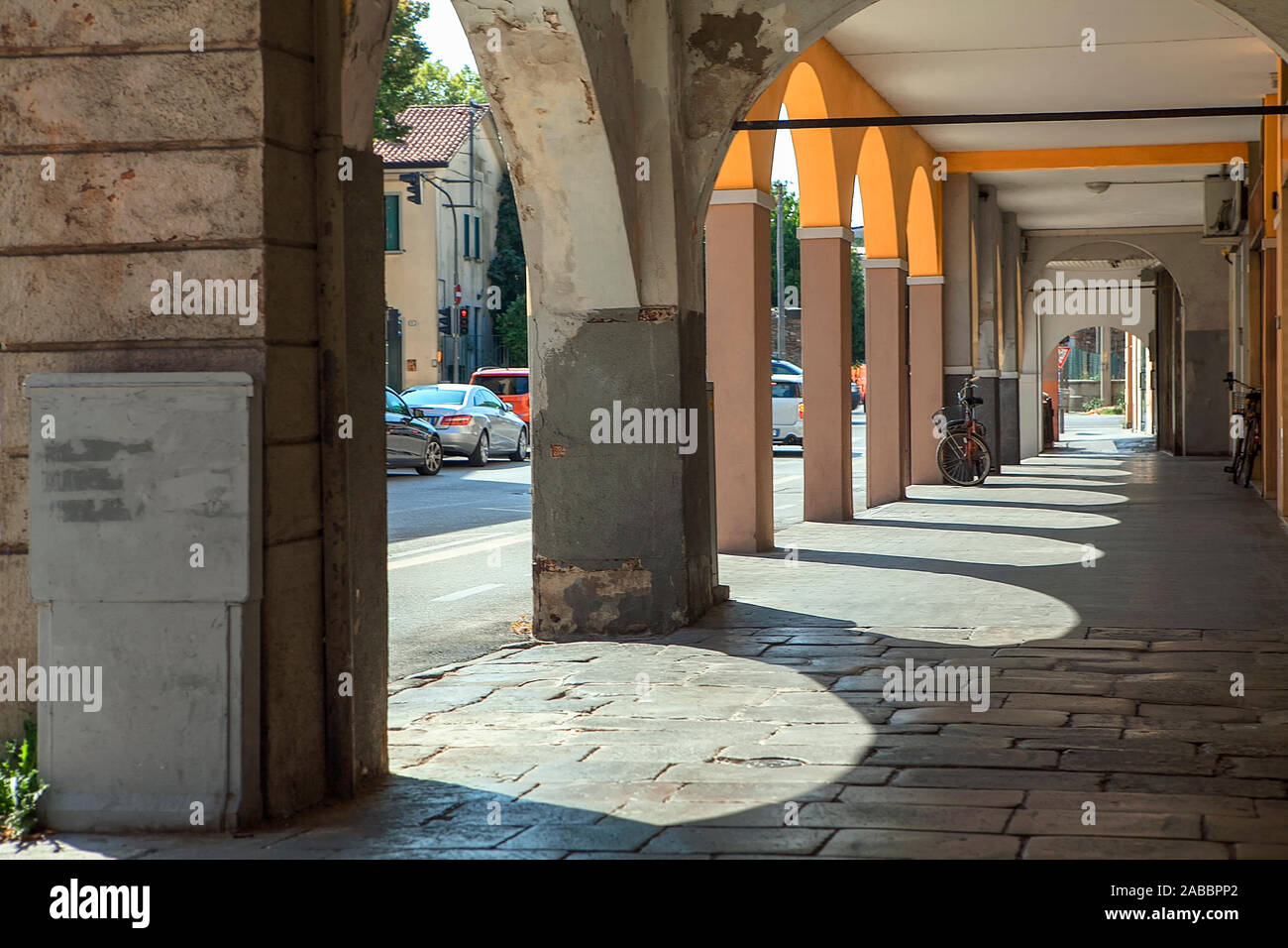 medieval pedestrian archway in Italy Stock Photo - Alamy