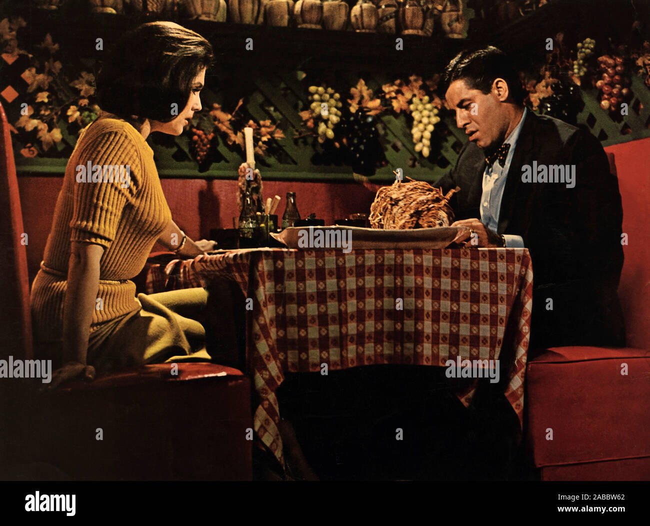 THE DISORDERLY ORDERLY, from left: Karen Sharpe, Jerry Lewis, 1964 ...