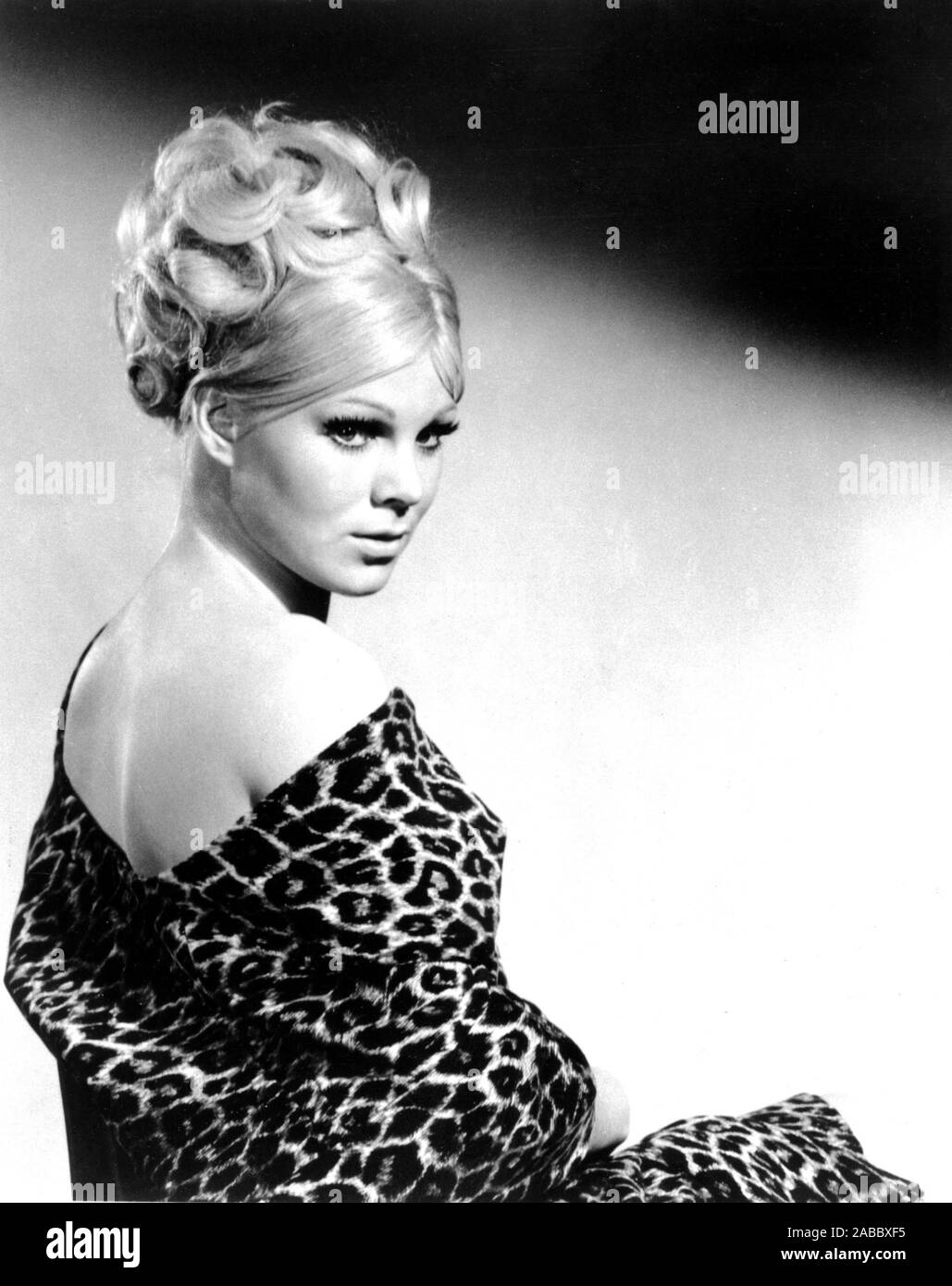 AN AMERICAN DREAM, (aka SEE YOU IN HELL, DARLING), Susan Denberg, 1966 ...