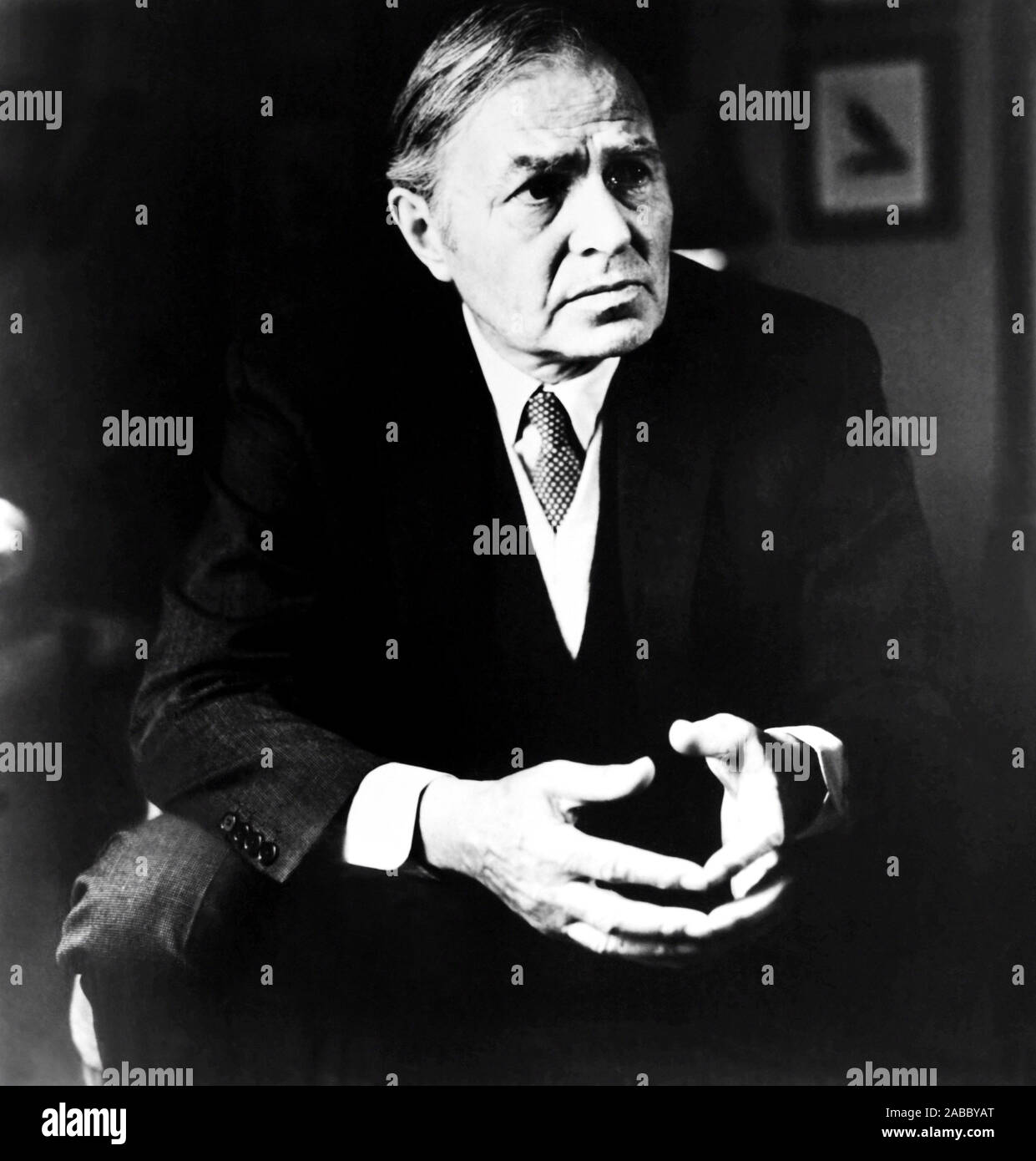 AUTOBIOGRAPHY OF A PRINCESS, James Mason, 1975 Stock Photo - Alamy