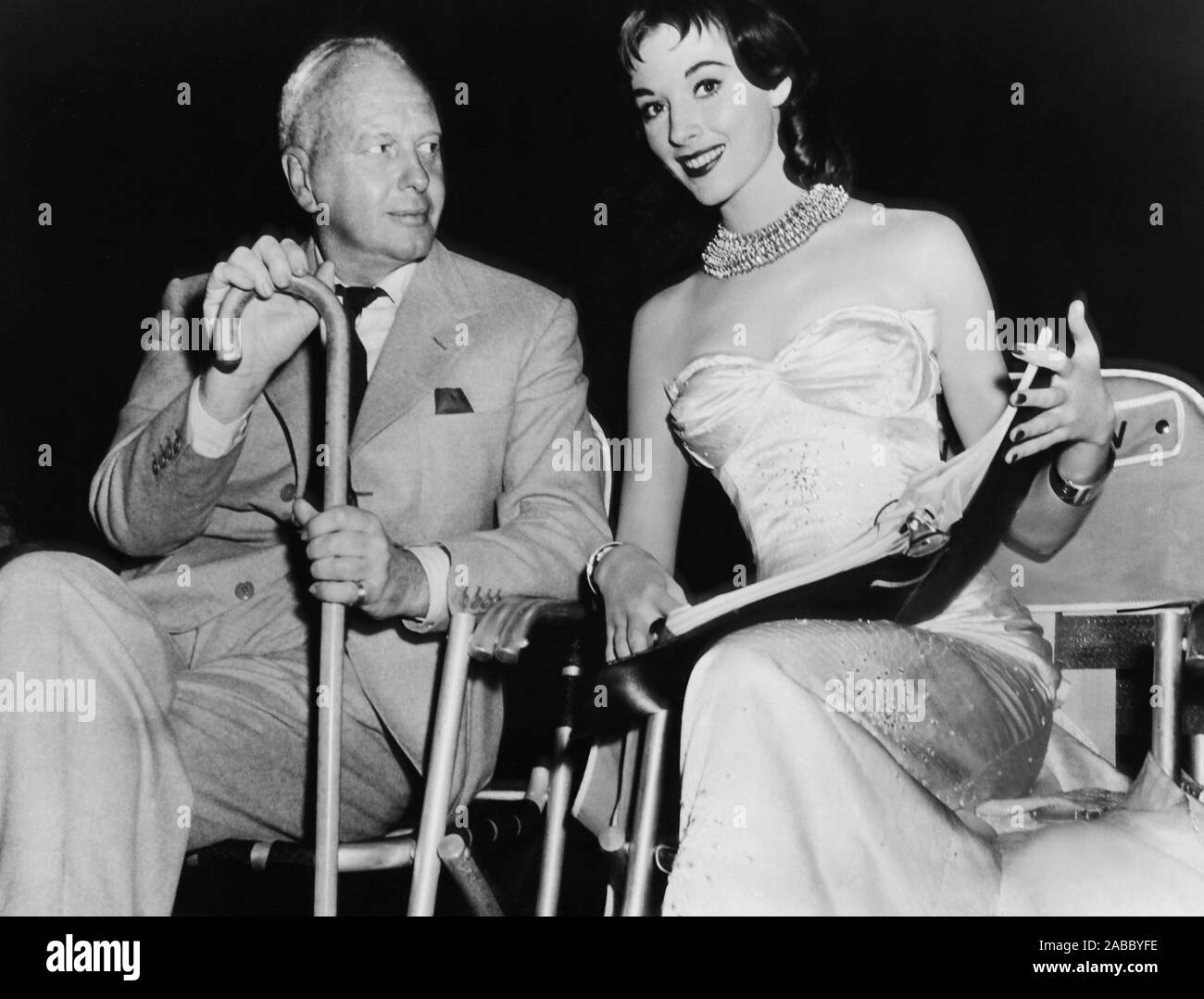 BACK FROM ETERNITY, from left: director John Farrow, Phyllis Kirk on ...