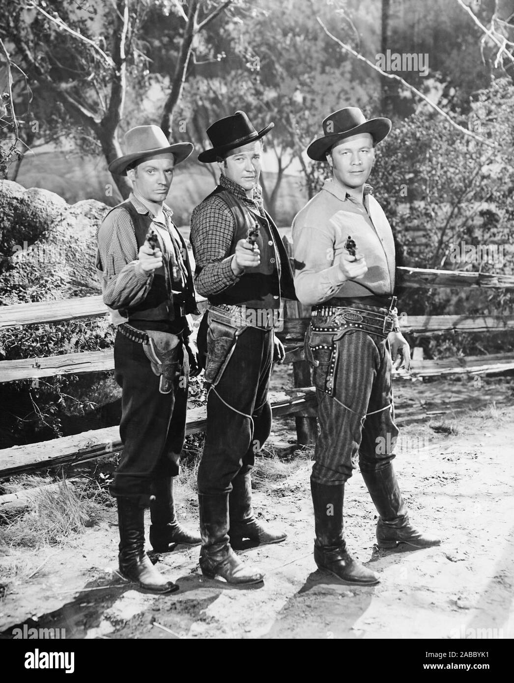 BAD MEN OF MISSOURI, from left: Arthur Kennedy, Dennis Morgan, Wayne ...