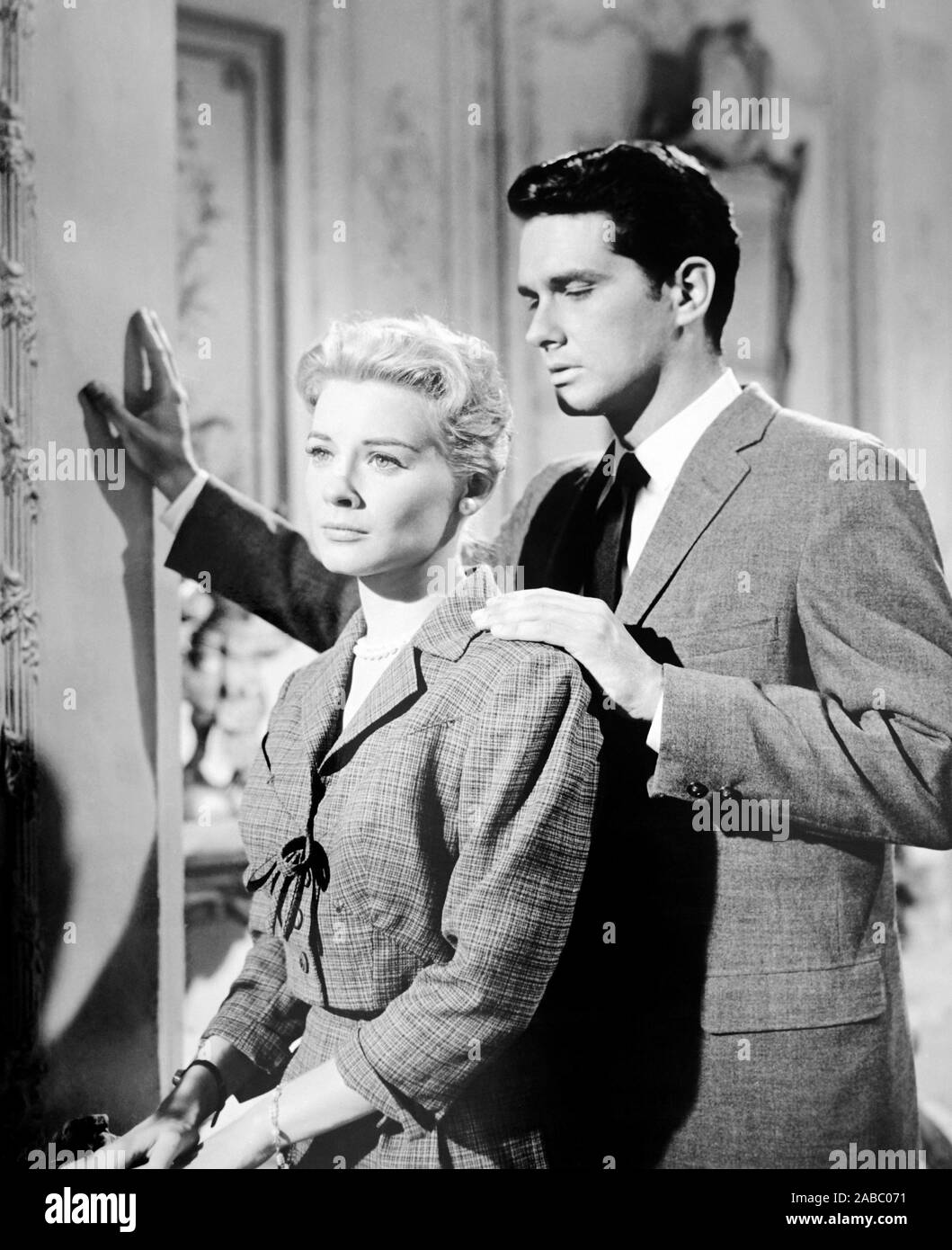 THE BEST OF EVERYTHING, from left, Hope Lange, Brett Halsey, 1959. TM ...