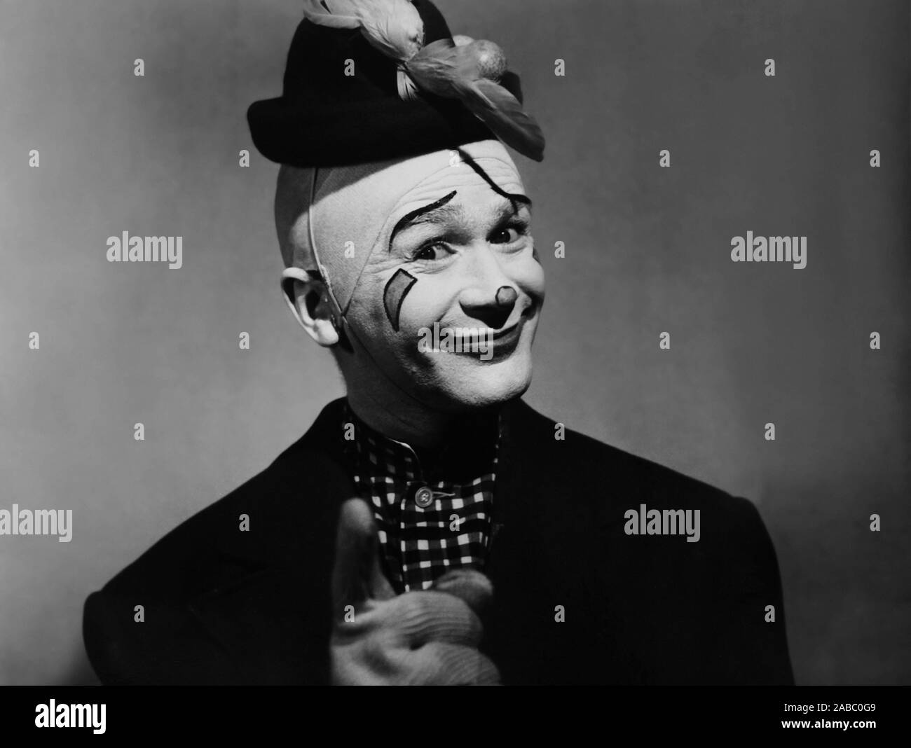 THE BIG CIRCUS, Red Buttons, 1959 Stock Photo - Alamy