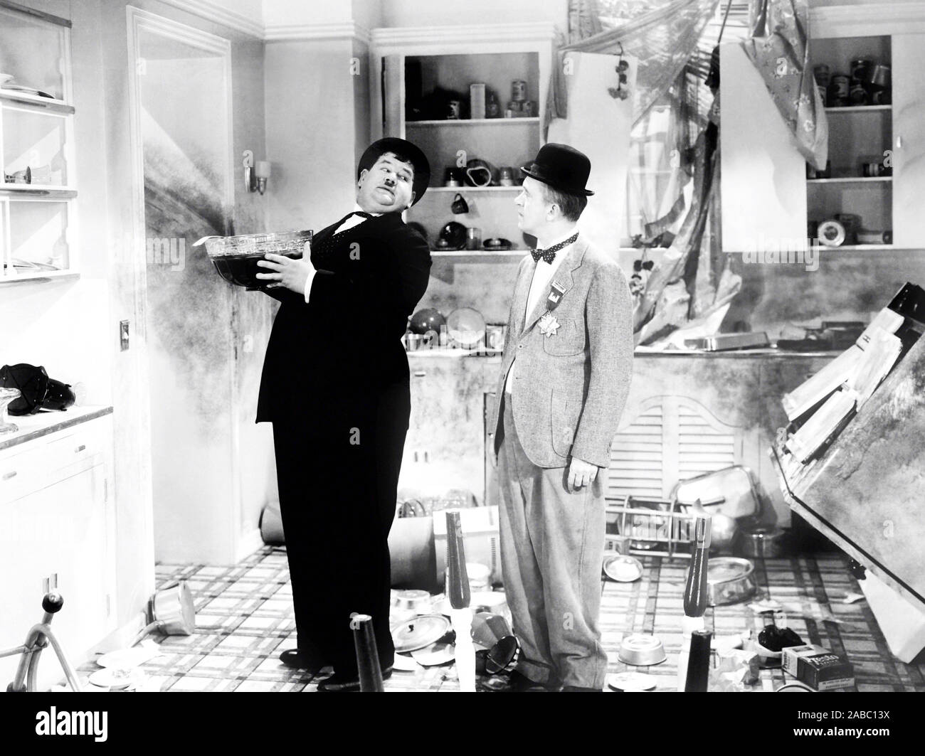 BLOCK-HEADS (aka BLOCKHEADS), from left, Oliver Hardy, Stan Laurel ...