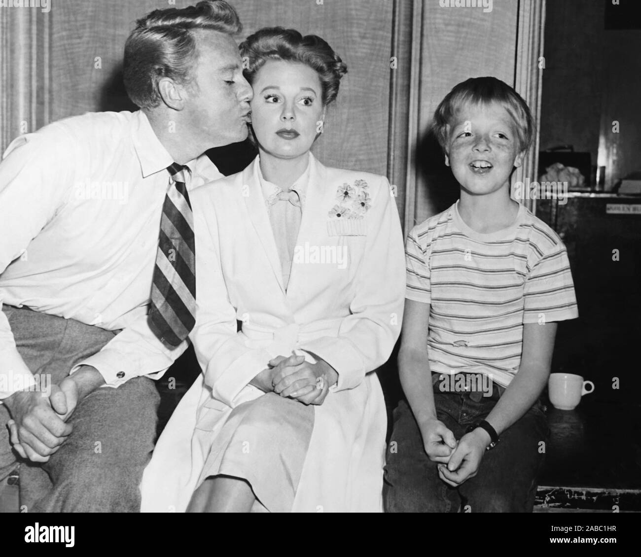 THE BRIDE GOES WILD, from left: Van Johnson, June Allyson, Butch ...