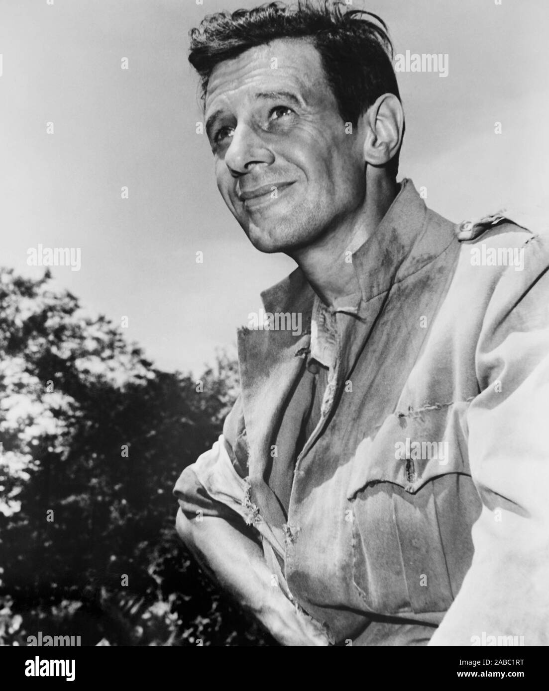 THE BRIDGE ON THE RIVER KWAI, James Donald, 1957 Stock Photo - Alamy