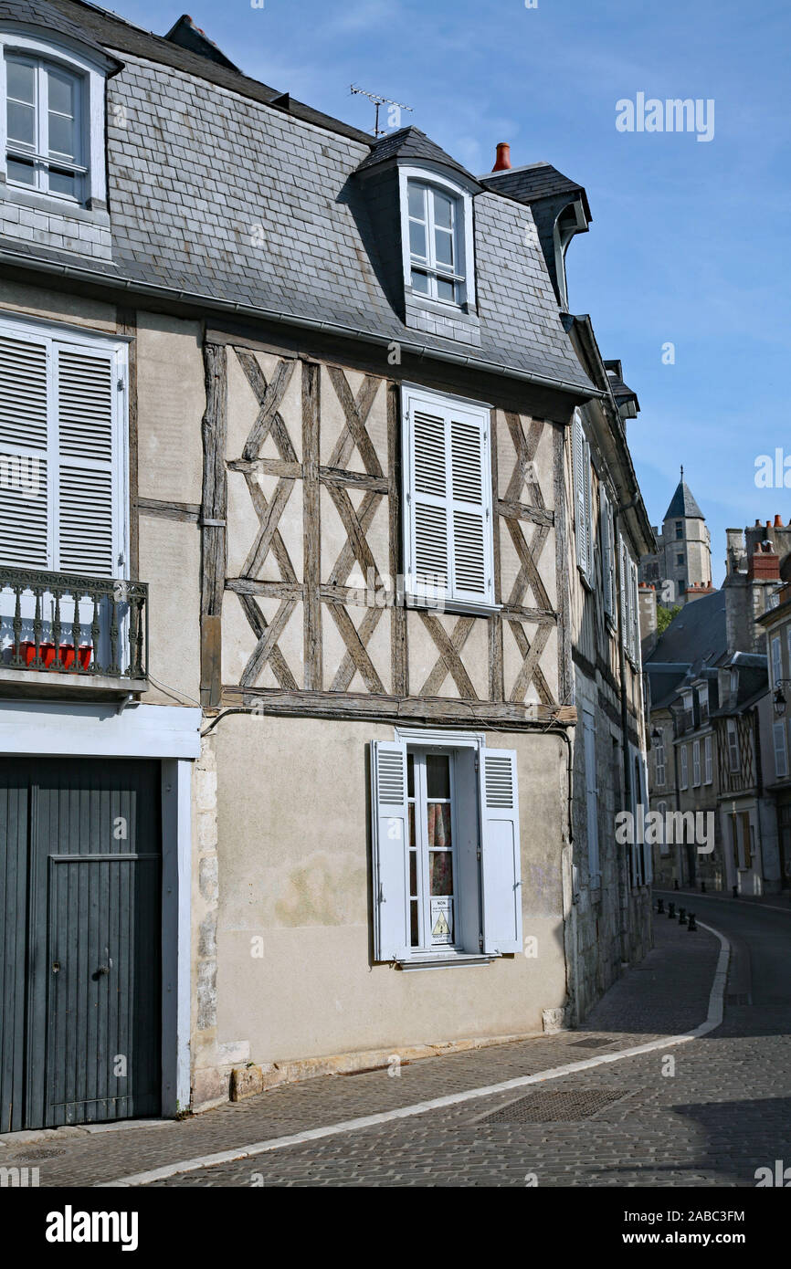 Medieval french house hi-res stock photography and images - Alamy