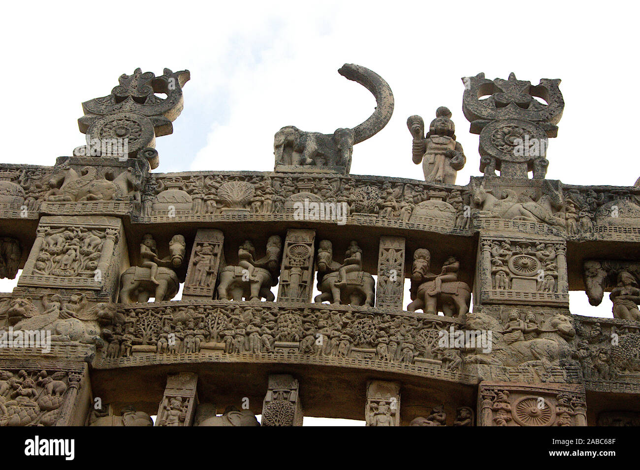 Stupa ancient india sanchi hi-res stock photography and images - Alamy