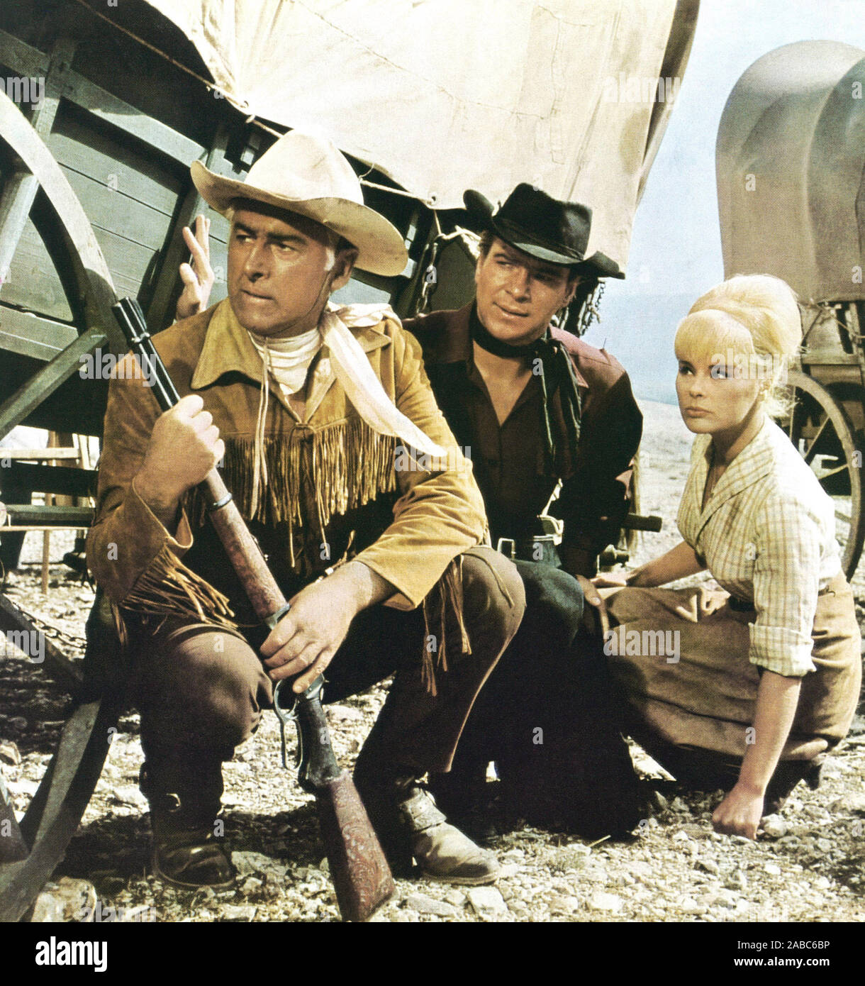 AMONGST VULTURES, (aka UNTER GEIEM), from left: Stewart Granger, Gotz ...
