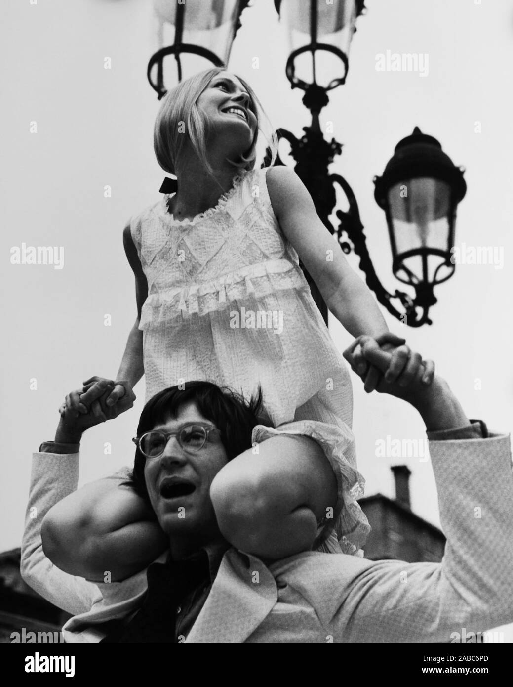 JENNIFER ON MY MIND, from bottom: Michael Brandon, Tippy Walker, 1971 ...