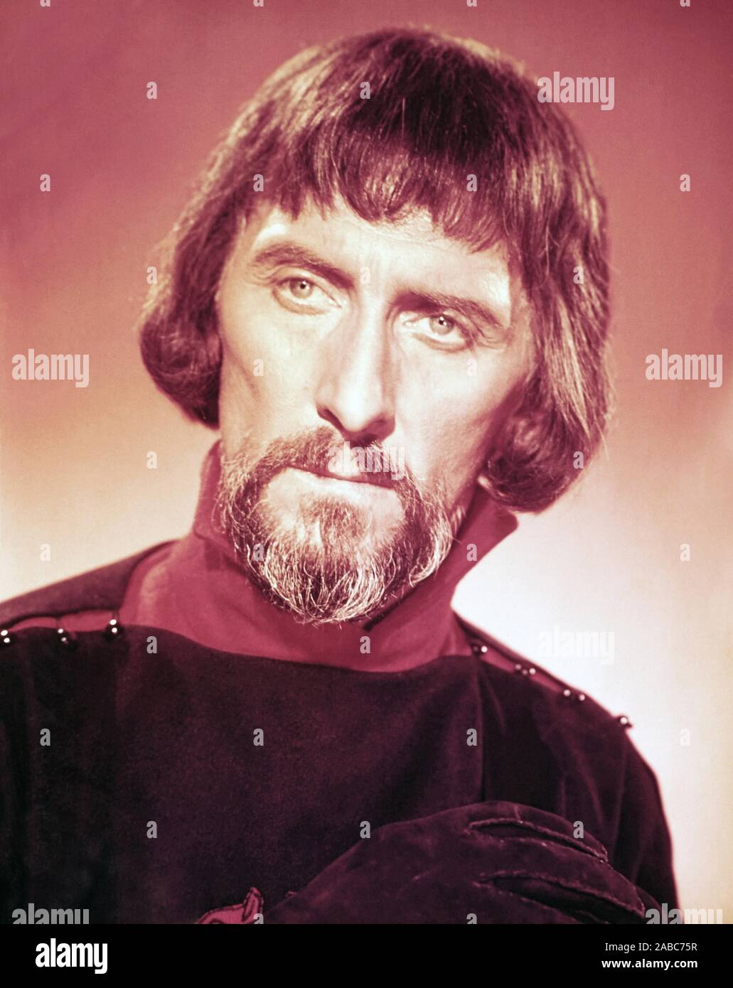 SWORD OF SHERWOOD FOREST, Peter Cushing, 1960 Stock Photo - Alamy