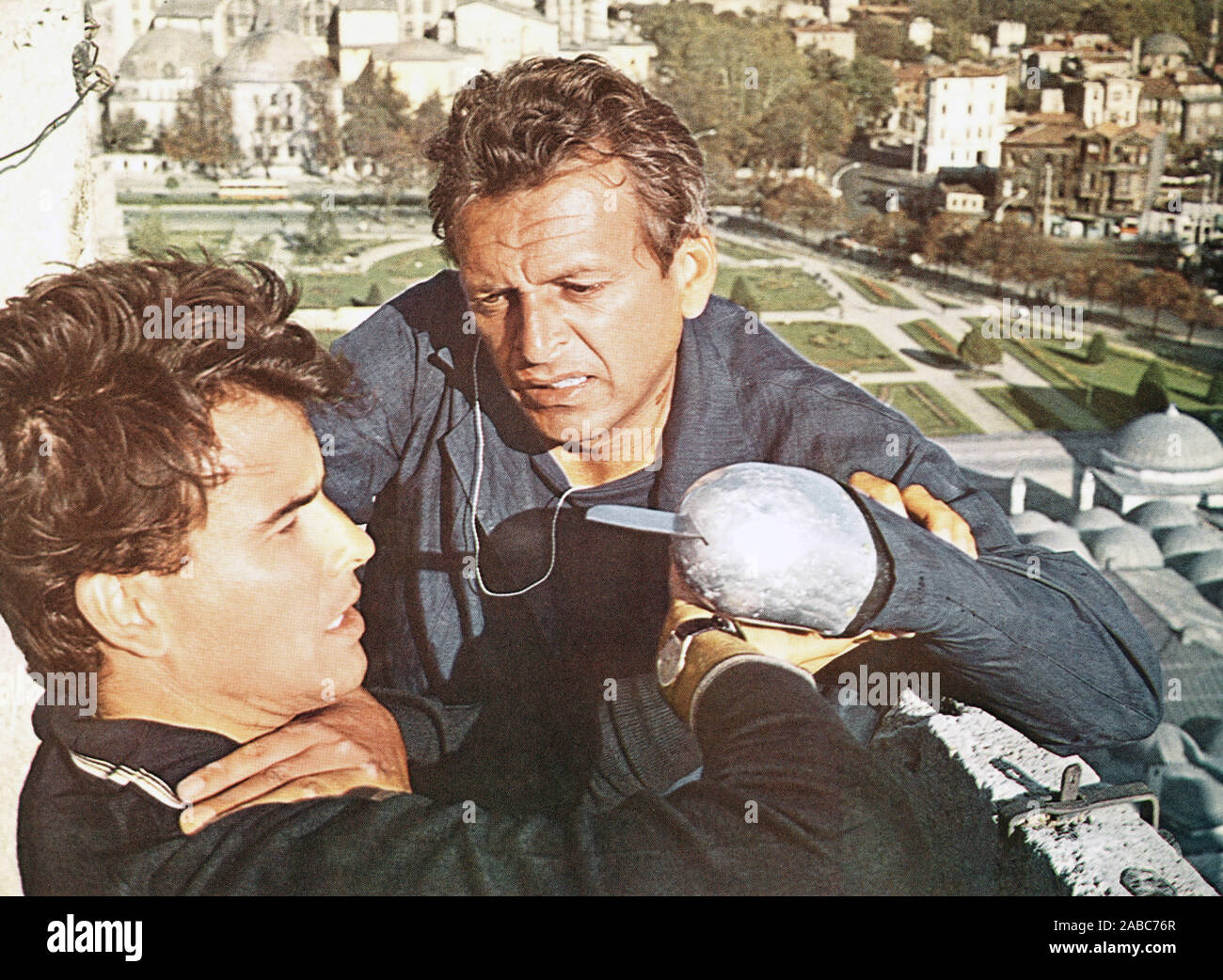 THAT MAN IN ISTANBUL, (aka ESTAMBUL 65), from left: Horst Buchholz ...