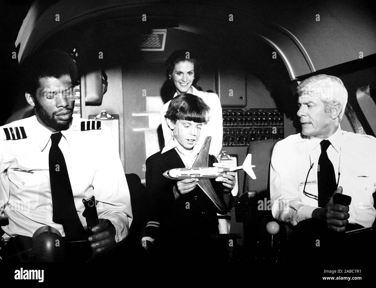 Julie harris 1980 Black and White Stock Photos & Images - Alamy