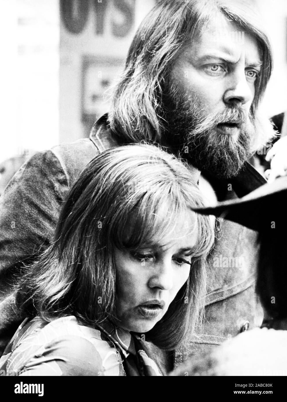 ALEX IN WONDERLAND, from left, Jeanne Moreau, Donald Sutherland, 1970 ...