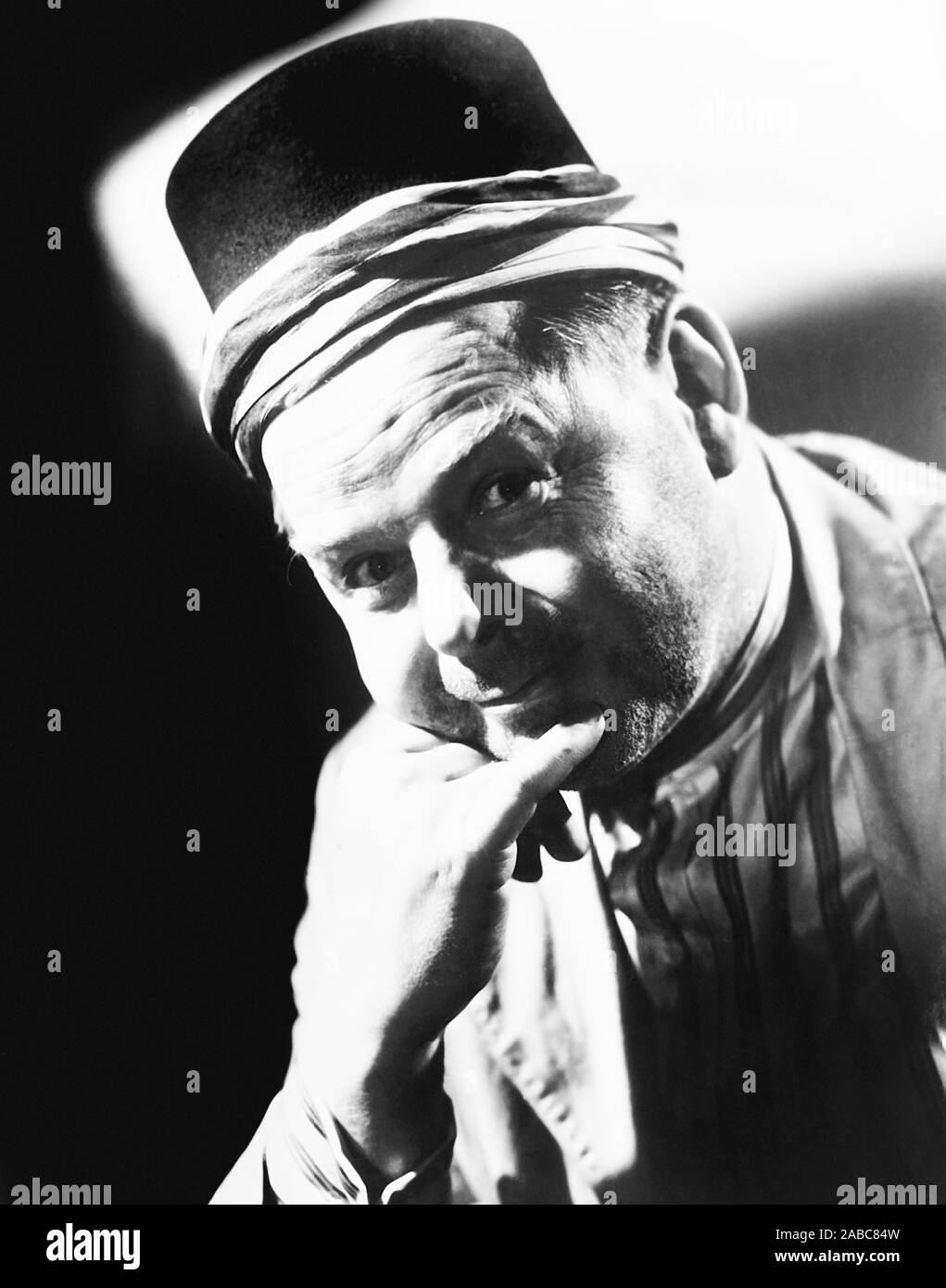 ALGIERS, Gene Lockhart, 1938 Stock Photo - Alamy