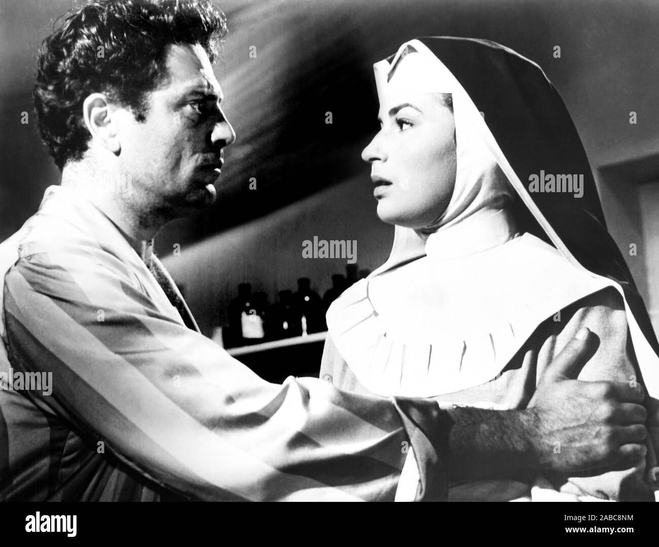 ANNA, from left, Raf Vallone, Silvana Mangano, 1951 Stock Photo - Alamy
