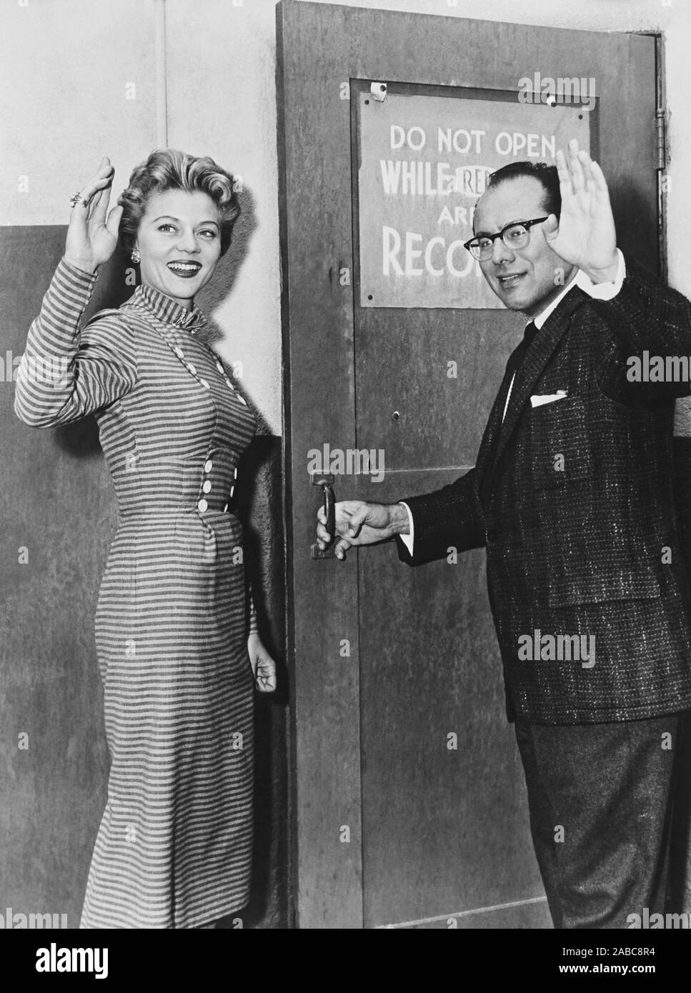 THE ANIMAL WORLD, from left: Peggie Castle visiting producer Irwin ...
